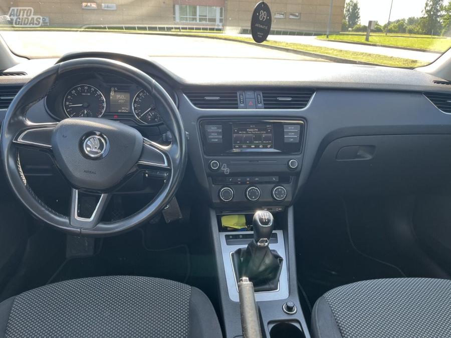 Pelēks Skoda Octavia 2015 Kauņa, ar dzinēja tilpumu 1.60 L un nobraukumu 287 tūkst. km par 4100 €, foto 9 vietnē AUTOMOTO.COM.LV