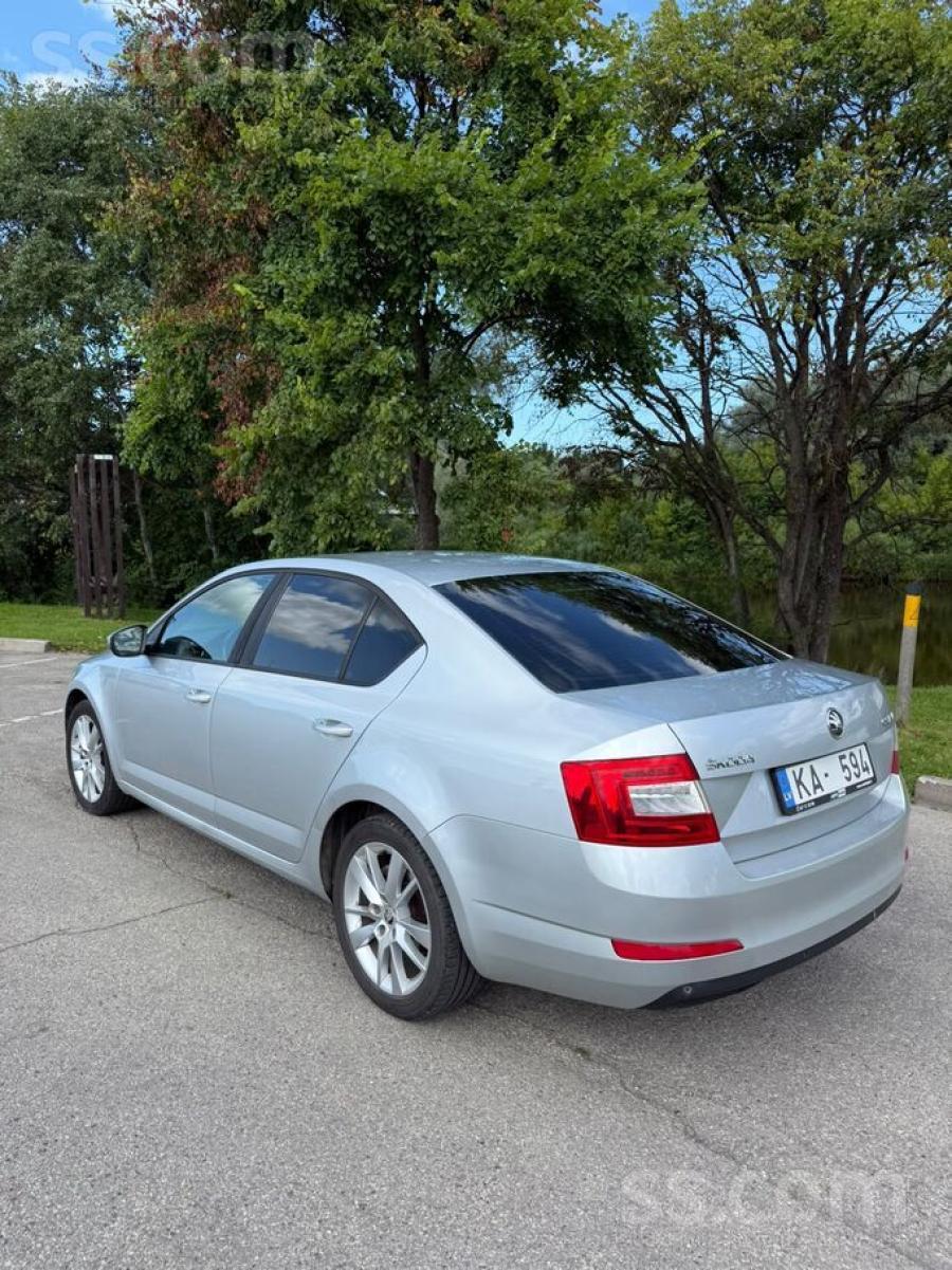 Pelēks Skoda Octavia 2015 Rīga, ar dzinēja tilpumu 2.00 L un nobraukumu 182 tūkst. km par 8490 €, foto 1 vietnē AUTOMOTO.COM.LV