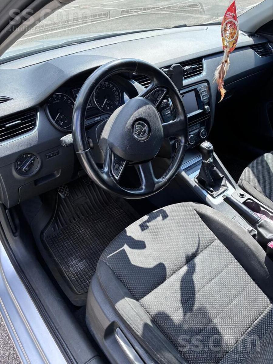 Pelēks Skoda Octavia 2015 Rīga, ar dzinēja tilpumu 2.00 L un nobraukumu 182 tūkst. km par 8490 €, foto 3 vietnē AUTOMOTO.COM.LV