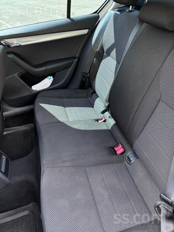 Pelēks Skoda Octavia 2015 Rīga, ar dzinēja tilpumu 2.00 L un nobraukumu 182 tūkst. km par 8490 €, foto 7 vietnē AUTOMOTO.COM.LV