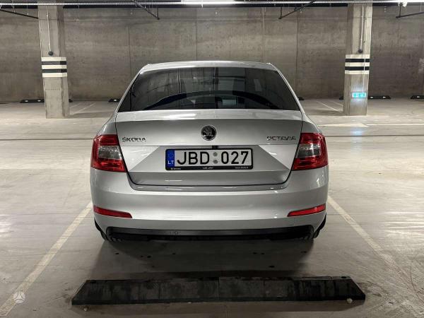 Pelēks Skoda Octavia 2015 Panevēža, ar dzinēja tilpumu 1.60 L un nobraukumu 117 tūkst. km par 8400 €, foto 3 vietnē AUTOMOTO.COM.LV