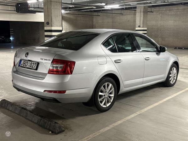 Pelēks Skoda Octavia 2015 Panevēža, ar dzinēja tilpumu 1.60 L un nobraukumu 117 tūkst. km par 8400 €, foto 4 vietnē AUTOMOTO.COM.LV