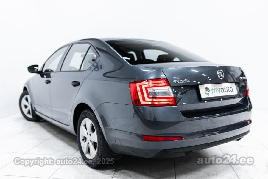 Pelēks Skoda Octavia 2016 Tallina, ar dzinēja tilpumu 1.20 L un nobraukumu 116 tūkst. km par 7990 €, foto 6 vietnē AUTOMOTO.COM.LV