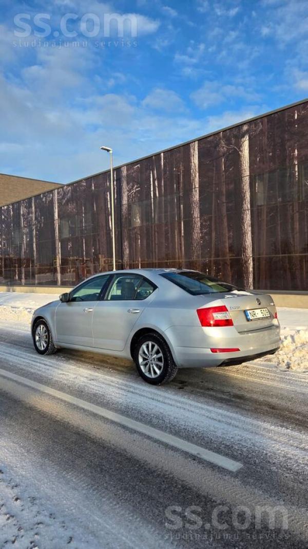 Grey Skoda Octavia 2016 in Riga, with an engine capacity of 1.60 L and mileage of 285 thousand km for 7900 €, photo 3 on AUTOMOTO.COM.LV