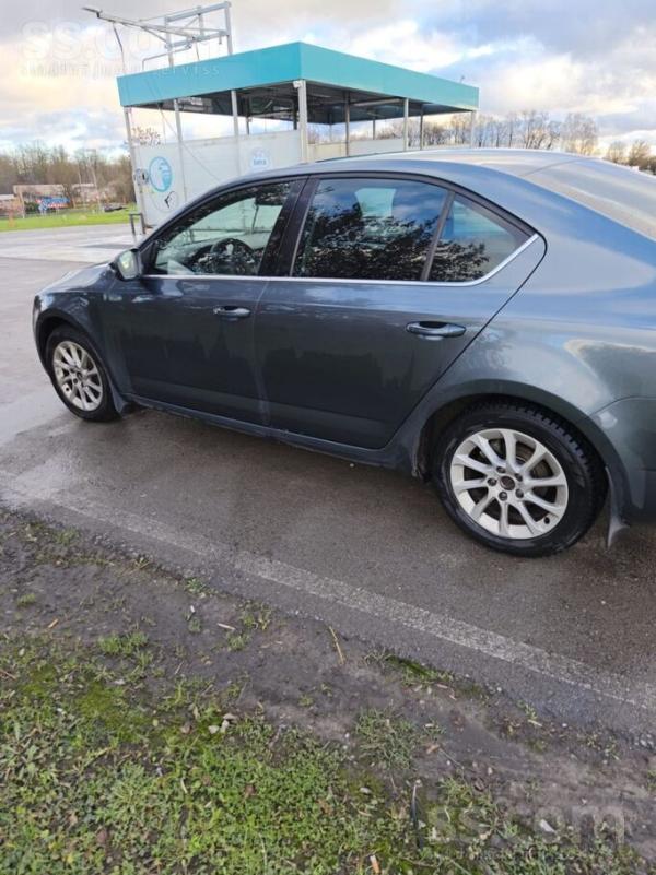 Pelēks Skoda Octavia 2016 Rīga, ar dzinēja tilpumu 1.60 L un nobraukumu 254 tūkst. km par 5000 €, foto 5 vietnē AUTOMOTO.COM.LV