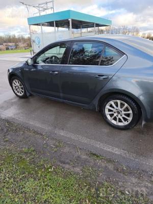 Grey Skoda Octavia 2016 in Riga, with an engine capacity of 1.60 L and mileage of 254 thousand km for 5000 €, photo 6 on AUTOMOTO.COM.LV