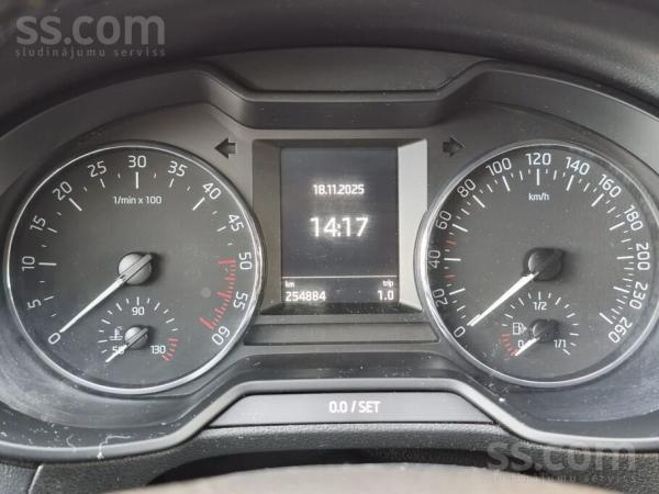 Pelēks Skoda Octavia 2016 Rīga, ar dzinēja tilpumu 1.60 L un nobraukumu 254 tūkst. km par 5000 €, foto 7 vietnē AUTOMOTO.COM.LV