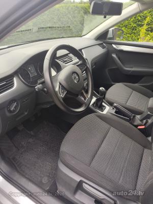 Pelēks Skoda Octavia 2016 Tallina, ar dzinēja tilpumu 1.40 L un nobraukumu 212 tūkst. km par 7600 €, foto 9 vietnē AUTOMOTO.COM.LV