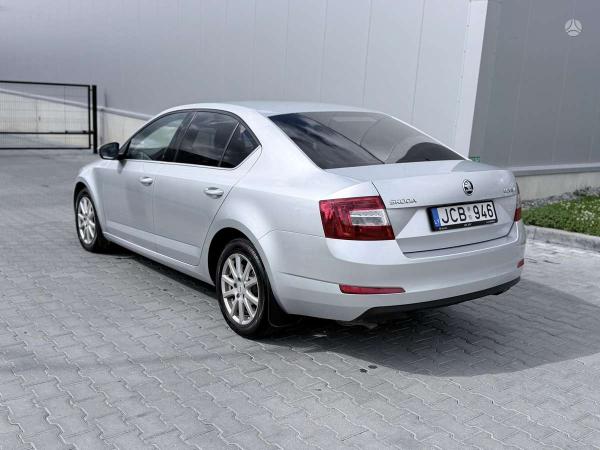Grey Skoda Octavia 2016 in Vilnius, with an engine capacity of 1.40 L and mileage of 236 thousand km for 6500 €, photo 4 on AUTOMOTO.COM.LV