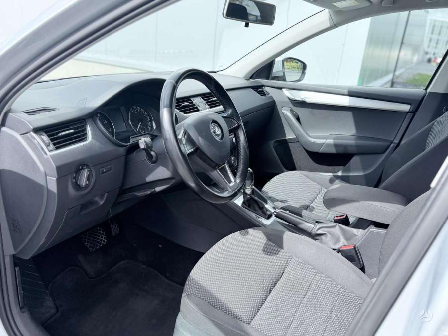 Pelēks Skoda Octavia 2016 Viļņa, ar dzinēja tilpumu 1.40 L un nobraukumu 236 tūkst. km par 6500 €, foto 12 vietnē AUTOMOTO.COM.LV