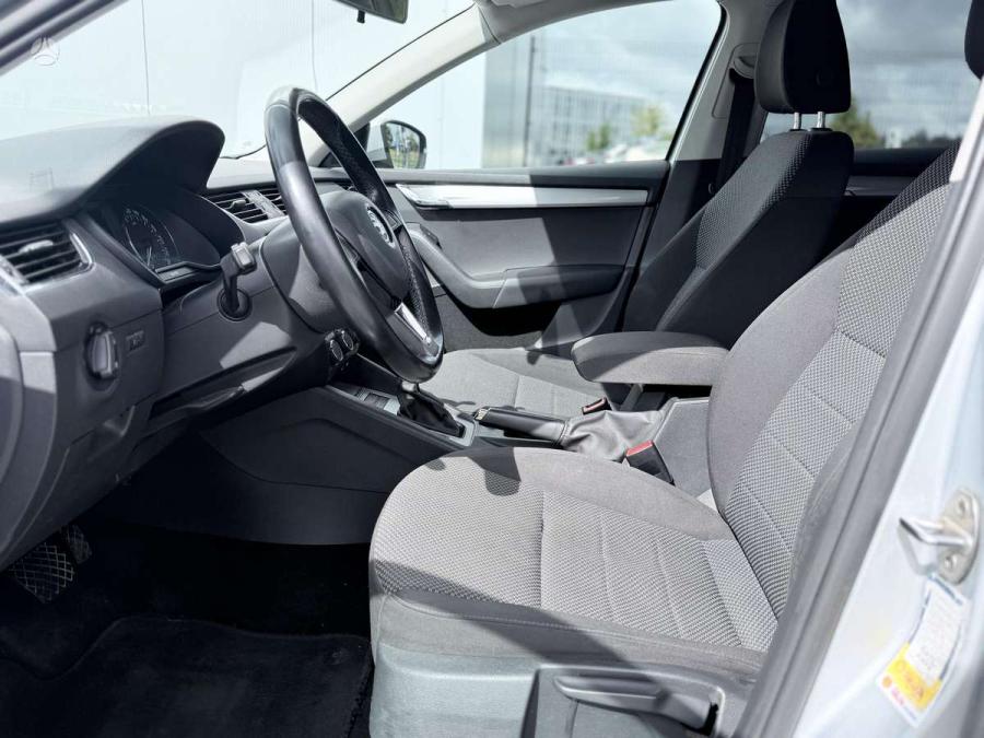 Pelēks Skoda Octavia 2016 Viļņa, ar dzinēja tilpumu 1.40 L un nobraukumu 236 tūkst. km par 6500 €, foto 13 vietnē AUTOMOTO.COM.LV