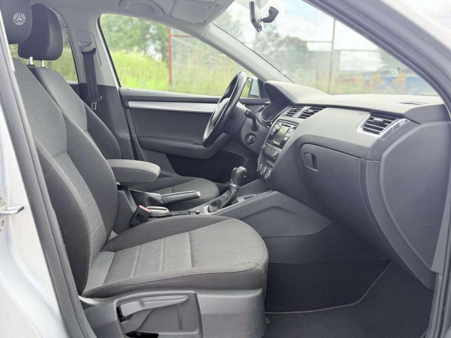 Pelēks Skoda Octavia 2016 Viļņa, ar dzinēja tilpumu 1.40 L un nobraukumu 236 tūkst. km par 6500 €, foto 15 vietnē AUTOMOTO.COM.LV