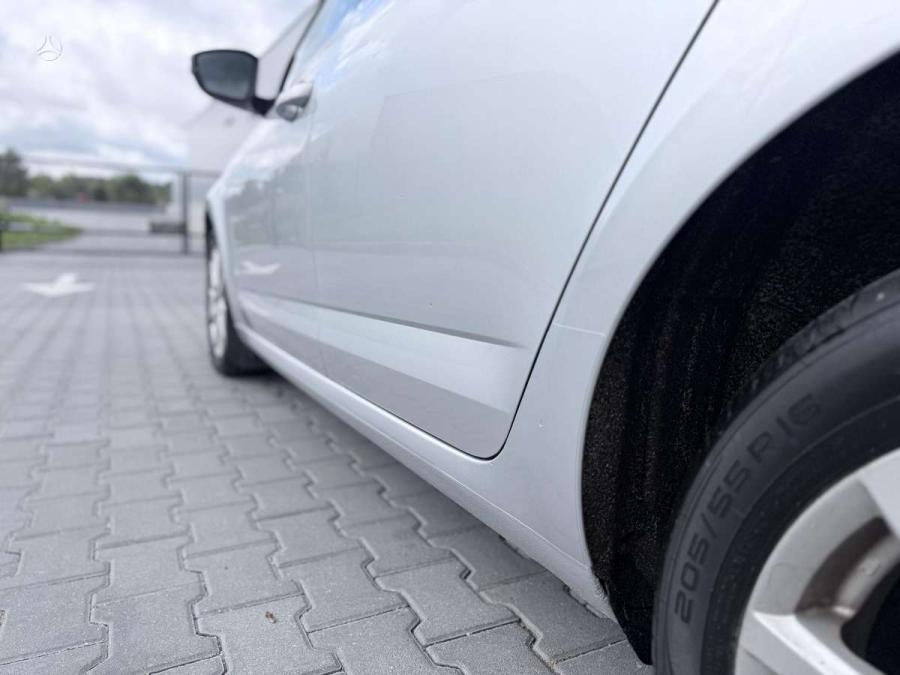 Pelēks Skoda Octavia 2016 Viļņa, ar dzinēja tilpumu 1.40 L un nobraukumu 236 tūkst. km par 6500 €, foto 21 vietnē AUTOMOTO.COM.LV