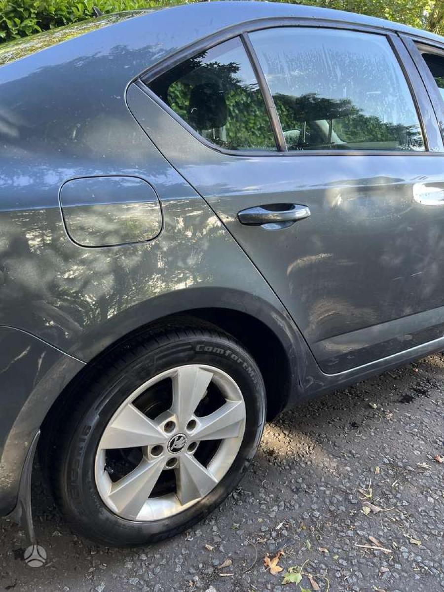 Pelēks Skoda Octavia 2016 Kauņa, ar dzinēja tilpumu 1.60 L un nobraukumu 466 tūkst. km par 2600 €, foto 7 vietnē AUTOMOTO.COM.LV