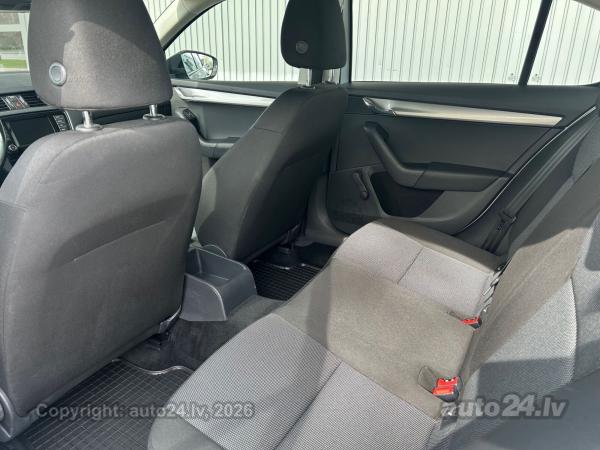Pelēks Skoda Octavia 2017 Tallina, ar dzinēja tilpumu 1.20 L un nobraukumu 182 tūkst. km par 6990 €, foto 6 vietnē AUTOMOTO.COM.LV