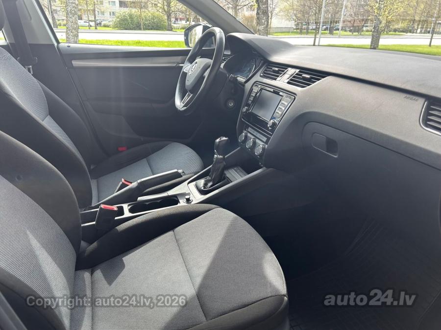 Grey Skoda Octavia 2017 in Tallinn, with an engine capacity of 1.20 L and mileage of 182 thousand km for 6990 €, photo 8 on AUTOMOTO.COM.LV