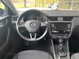 Grey Skoda Octavia 2017 in Tallinn, with an engine capacity of 1.20 L and mileage of 182 thousand km for 6990 €, photo 9 on AUTOMOTO.COM.LV