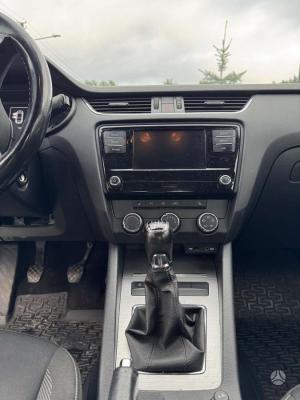 Grey Skoda Octavia 2017 in Vilnius, with an engine capacity of 1.60 L and mileage of 328 thousand km for 6500 €, photo 17 on AUTOMOTO.COM.LV