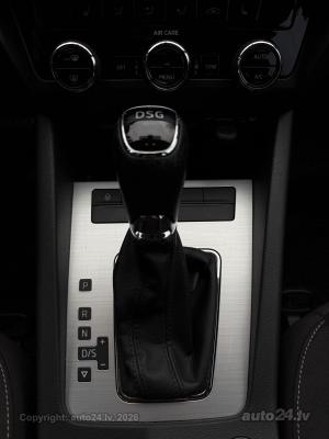 Grey Skoda Octavia 2017 in Tallinn, with an engine capacity of 1.60 L and mileage of 197 thousand km for 10990 €, photo 14 on AUTOMOTO.COM.LV