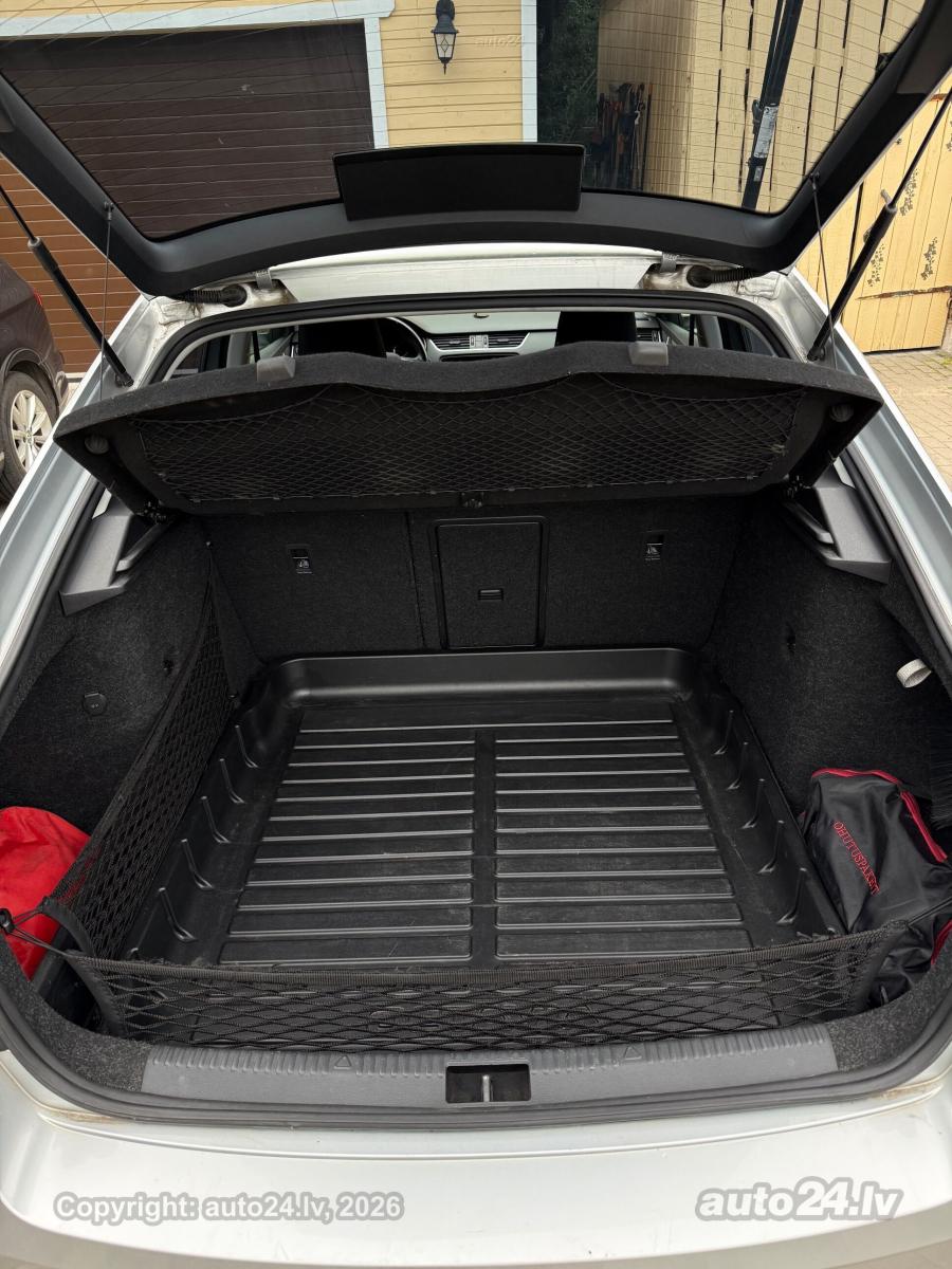 Grey Skoda Octavia 2017 in Tallinn, with an engine capacity of 1.60 L and mileage of 197 thousand km for 10990 €, photo 18 on AUTOMOTO.COM.LV