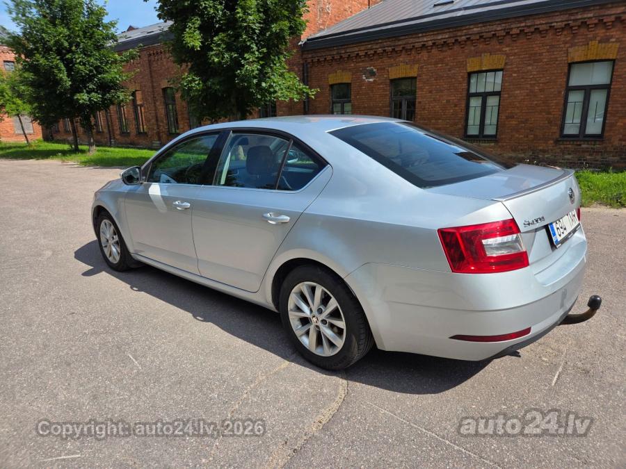 Pelēks Skoda Octavia 2017 Tallina, ar dzinēja tilpumu 1.80 L un nobraukumu 234 tūkst. km par 7999 €, foto 4 vietnē AUTOMOTO.COM.LV