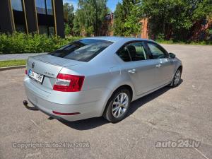 Pelēks Skoda Octavia 2017 Tallina, ar dzinēja tilpumu 1.80 L un nobraukumu 234 tūkst. km par 7999 €, foto 6 vietnē AUTOMOTO.COM.LV