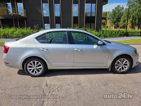 Grey Skoda Octavia 2017 in Tallinn, with an engine capacity of 1.80 L and mileage of 234 thousand km for 7999 €, photo 6 on AUTOMOTO.COM.LV