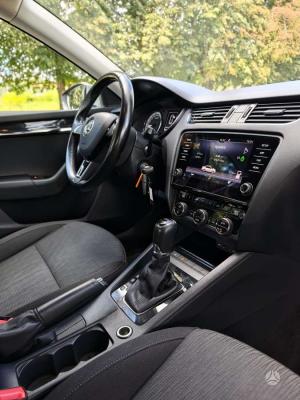 Grey Skoda Octavia 2017 in Vilnius, with an engine capacity of 1.60 L and mileage of 172 thousand km for 10999 €, photo 12 on AUTOMOTO.COM.LV