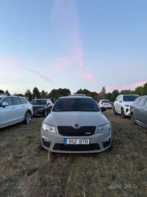 Grey Skoda Octavia 2017 in Tallinn, with an engine capacity of 2.00 L and mileage of 294 thousand km for 12990 €, photo 3 on AUTOMOTO.COM.LV