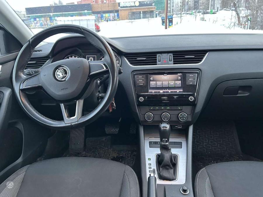 Pelēks Skoda Octavia 2018 Anykščiai, ar dzinēja tilpumu 1.60 L un nobraukumu 123 tūkst. km par 11000 €, foto 7 vietnē AUTOMOTO.COM.LV