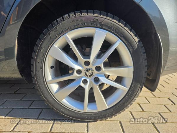 Grey Skoda Octavia 2018 in Tallinn, with an engine capacity of 1.40 L and mileage of 137 thousand km for 14100 €, photo 11 on AUTOMOTO.COM.LV