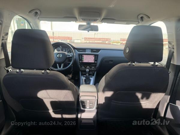 Grey Skoda Octavia 2018 in Tallinn, with an engine capacity of 1.40 L and mileage of 121 thousand km for 12200 €, photo 11 on AUTOMOTO.COM.LV