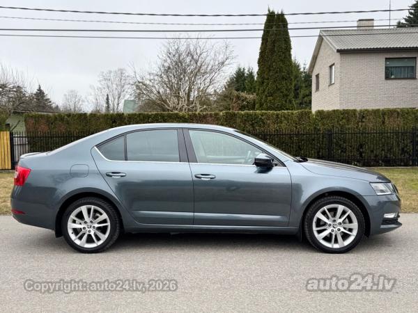Pelēks Skoda Octavia 2018 Tallina, ar dzinēja tilpumu 1.50 L un nobraukumu 14 tūkst. km par 16600 €, foto 2 vietnē AUTOMOTO.COM.LV
