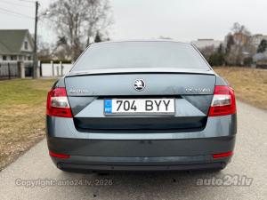 Pelēks Skoda Octavia 2018 Tallina, ar dzinēja tilpumu 1.50 L un nobraukumu 14 tūkst. km par 16600 €, foto 4 vietnē AUTOMOTO.COM.LV