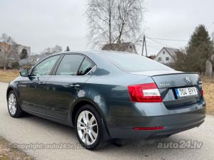 Pelēks Skoda Octavia 2018 Tallina, ar dzinēja tilpumu 1.50 L un nobraukumu 14 tūkst. km par 16600 €, foto 5 vietnē AUTOMOTO.COM.LV