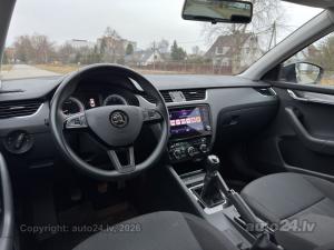Pelēks Skoda Octavia 2018 Tallina, ar dzinēja tilpumu 1.50 L un nobraukumu 14 tūkst. km par 16600 €, foto 10 vietnē AUTOMOTO.COM.LV