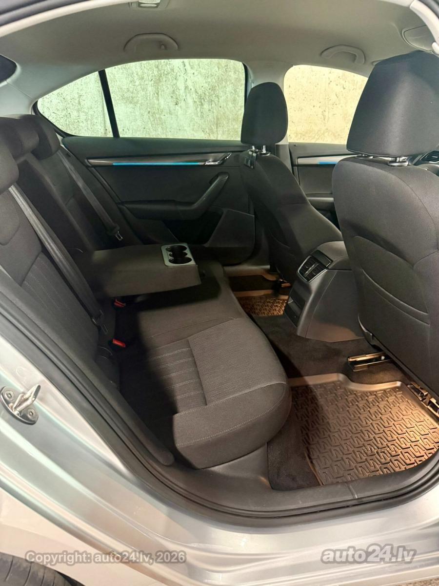 Grey Skoda Octavia 2018 in Tallinn, with an engine capacity of 1.50 L and mileage of 97 thousand km for 12495 €, photo 21 on AUTOMOTO.COM.LV