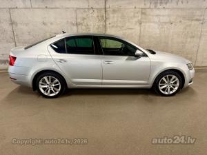 Grey Skoda Octavia 2018 in Tallinn, with an engine capacity of 1.50 L and mileage of 97 thousand km for 12495 €, photo 27 on AUTOMOTO.COM.LV