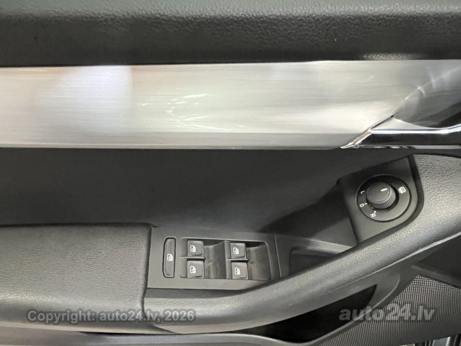 Серый Шкода Октавия 2018 в Таллин, объемом двигателя 1.00 л и пробегом 90 тыс. км за 9900 €, фото 9 на AUTOMOTO.COM.LV