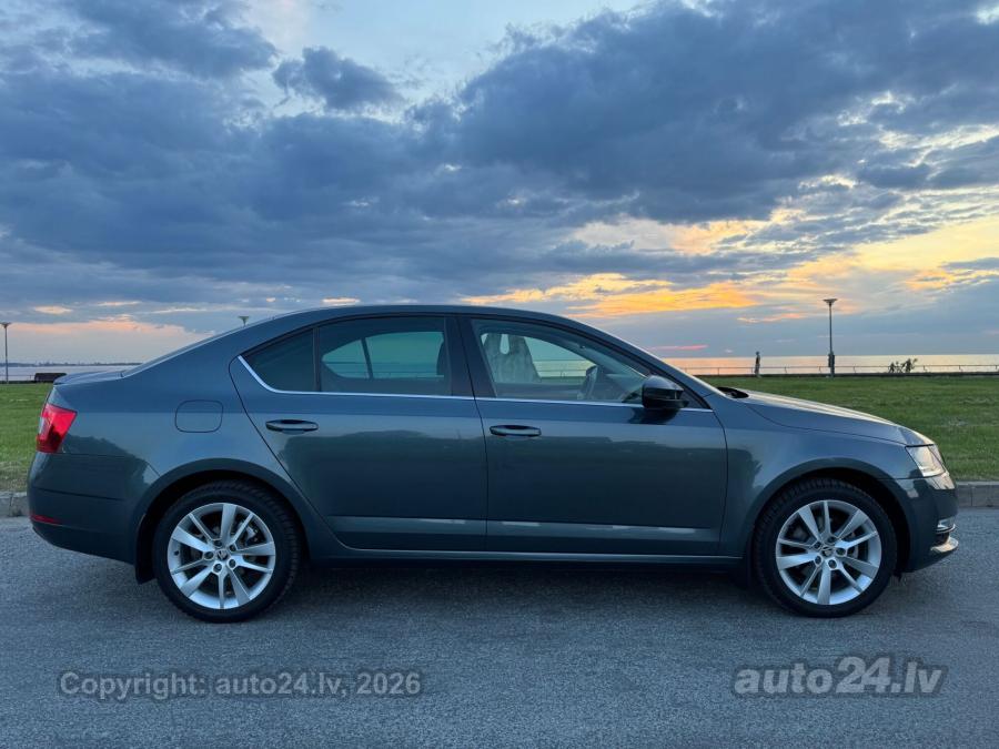 Pelēks Skoda Octavia 2018 Tallina, ar dzinēja tilpumu 1.50 L un nobraukumu 15 tūkst. km par 11750 €, foto 7 vietnē AUTOMOTO.COM.LV