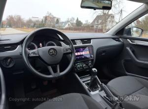 Pelēks Skoda Octavia 2018 Tallina, ar dzinēja tilpumu 1.50 L un nobraukumu 15 tūkst. km par 11750 €, foto 11 vietnē AUTOMOTO.COM.LV