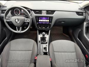 Pelēks Skoda Octavia 2018 Tallina, ar dzinēja tilpumu 1.50 L un nobraukumu 15 tūkst. km par 11750 €, foto 12 vietnē AUTOMOTO.COM.LV