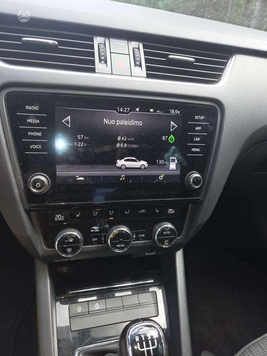 Pelēks Skoda Octavia 2018 Viļņa, ar dzinēja tilpumu 1.60 L un nobraukumu 93 tūkst. km par 12000 €, foto 9 vietnē AUTOMOTO.COM.LV