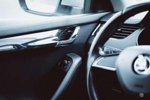 Grey Skoda Octavia 2018 in Vilnius, with an engine capacity of 1.60 L and mileage of 172 thousand km for 11100 €, photo 11 on AUTOMOTO.COM.LV