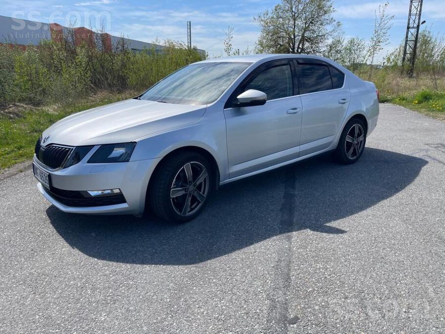 Grey Skoda Octavia 2019 in Jelgava, with an engine capacity of 1.60 L and mileage of 112 thousand km for 7000 €, photo 2 on AUTOMOTO.COM.LV