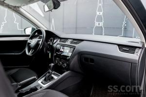 Grey Skoda Octavia 2019 in Riga, with an engine capacity of 1.60 L and mileage of 142 thousand km for 12990 €, photo 10 on AUTOMOTO.COM.LV