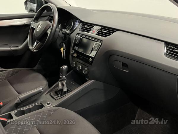 Pelēks Skoda Octavia 2019 Tallina, ar dzinēja tilpumu 1.00 L un nobraukumu 102 tūkst. km par 8700 €, foto 3 vietnē AUTOMOTO.COM.LV