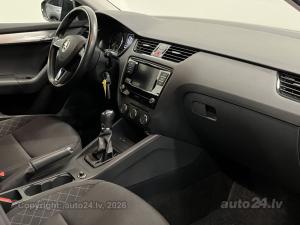 Pelēks Skoda Octavia 2019 Tallina, ar dzinēja tilpumu 1.00 L un nobraukumu 102 tūkst. km par 8700 €, foto 3 vietnē AUTOMOTO.COM.LV
