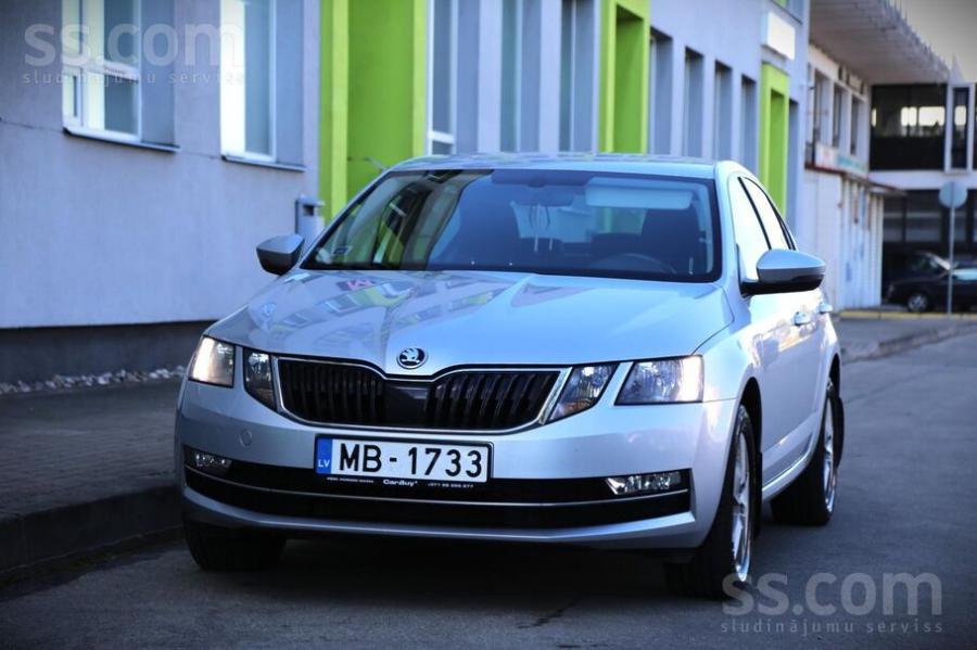 Grey Skoda Octavia 2019 in Riga, with an engine capacity of 1.60 L and mileage of 242 thousand km for 8995 €, photo 1 on AUTOMOTO.COM.LV