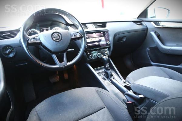 Pelēks Skoda Octavia 2019 Rīga, ar dzinēja tilpumu 1.60 L un nobraukumu 242 tūkst. km par 8995 €, foto 8 vietnē AUTOMOTO.COM.LV